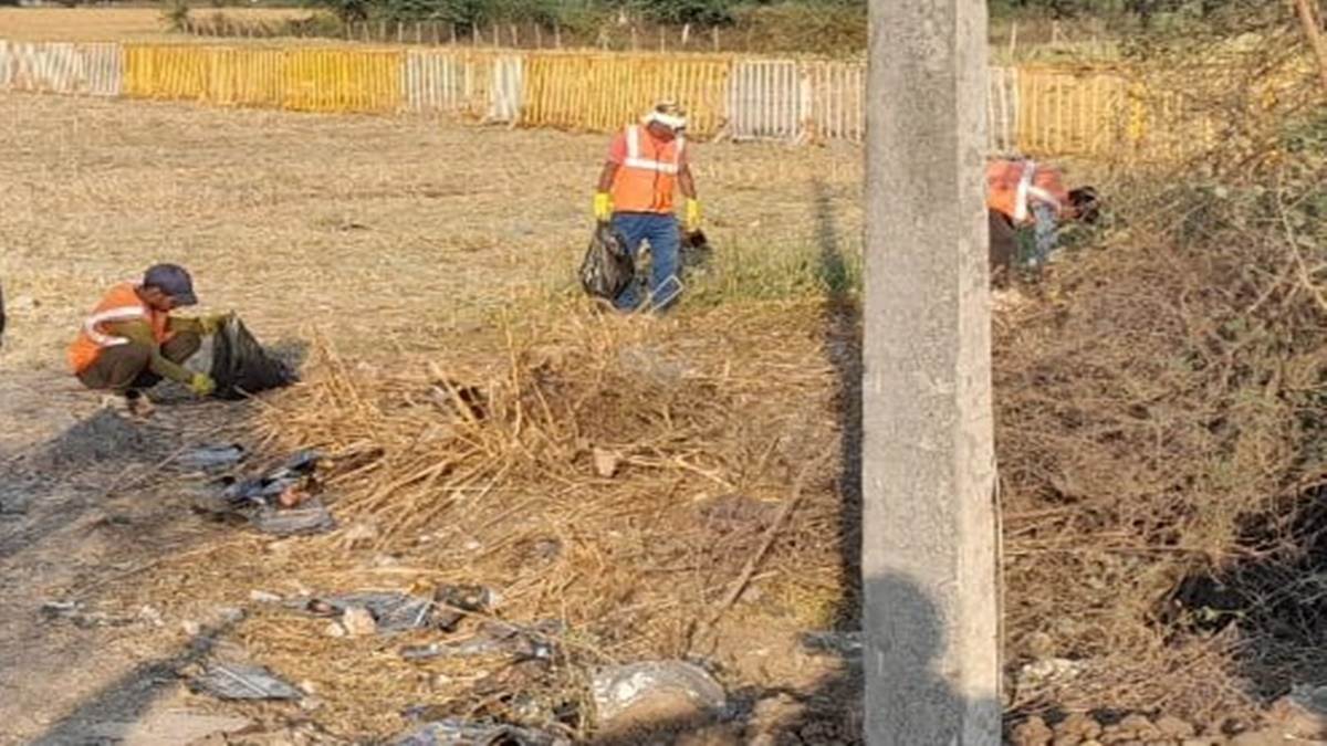 Harda Blast : किसानों का दर्द- बीस दिन बाद कटने लगती गेहूं फसल, हुआ ...