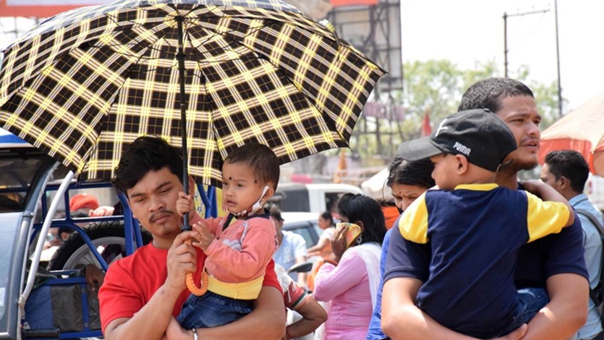 Raipur Weather: रायपुर में बादल छंटने के साथ अब सूर्य की तपिश हुई तेज ...