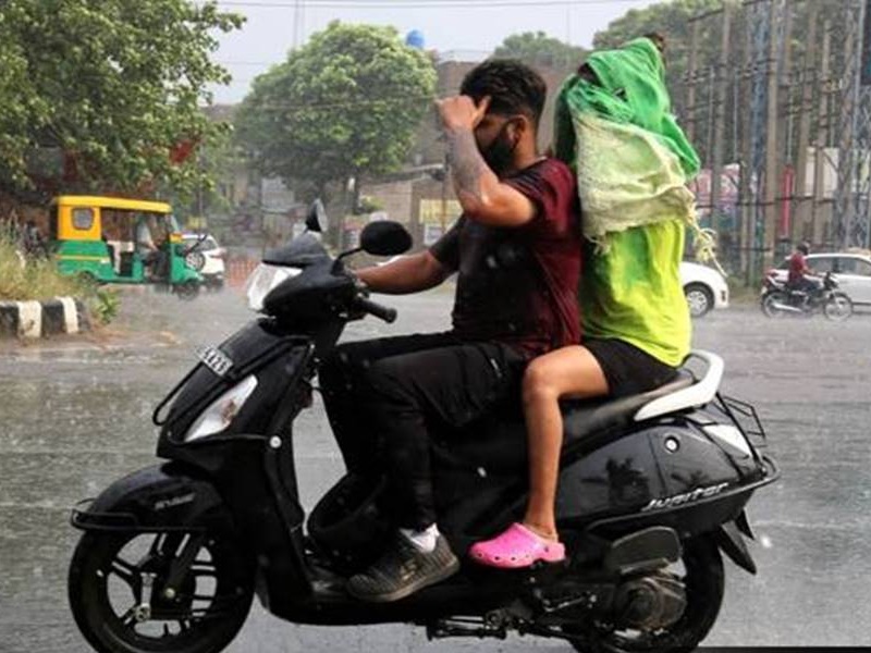 Pre Monsoon Showers: शुरू हुई प्री-मानसून बारिश, इन राज्यों में बौछारों ... Pre Monsoon Showers: शुरू हुई प्री-मानसून बारिश, इन राज्यों में बौछारों ...