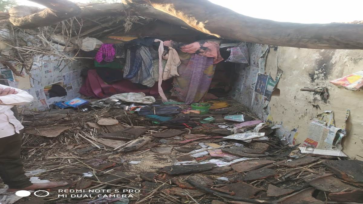 Fire outbreak in Bhind: कच्चे मकान में आग लगी, गृहस्थी का सामान जला ...