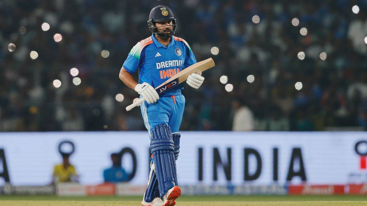 IND vs ENG: कटक में शतक के बाद रोहित अहमदाबाद में फेल, वुड ने किया 1 रन ...