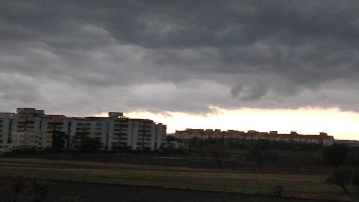 MP Weather Alert: अरब सागर से मिल रही नमी, भोपाल,इंदौर में हल्की ...