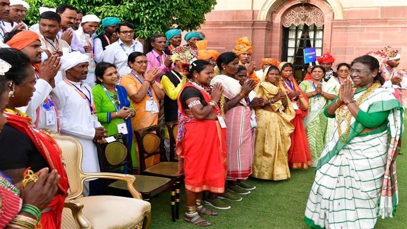 Balaghat News : मप्र की विशेष पिछड़ी जनजाति के 65 कलाकारों ने ...