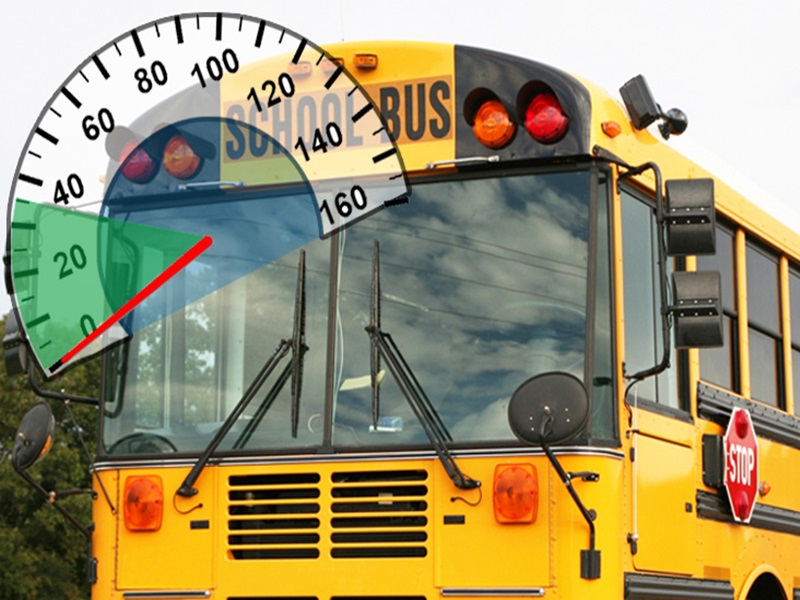 Rajnandgaon School Bus Accident : तेज रफ्तार स्कूली बस पलटी, ड्राइवर और ...