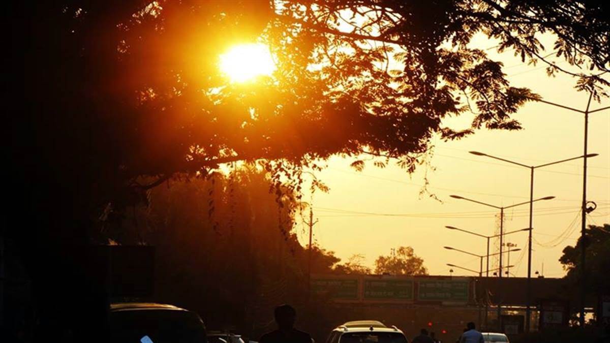 Indore Weather Update: इंदौर में रात का तापमान 20.5 डिग्री सेल्सियस ...