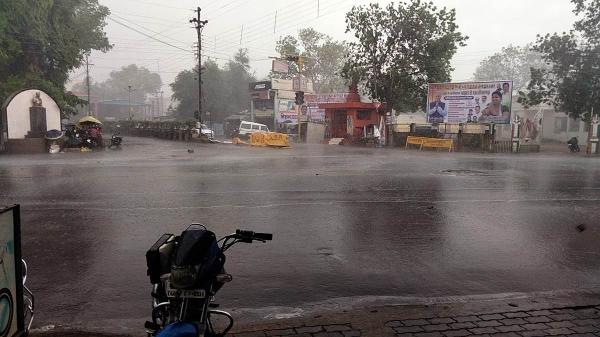 Raipur Weather: दोपहर बाद बदला मौसम का मिजाज, बादल व बारिश ने दिलाई उमस ...