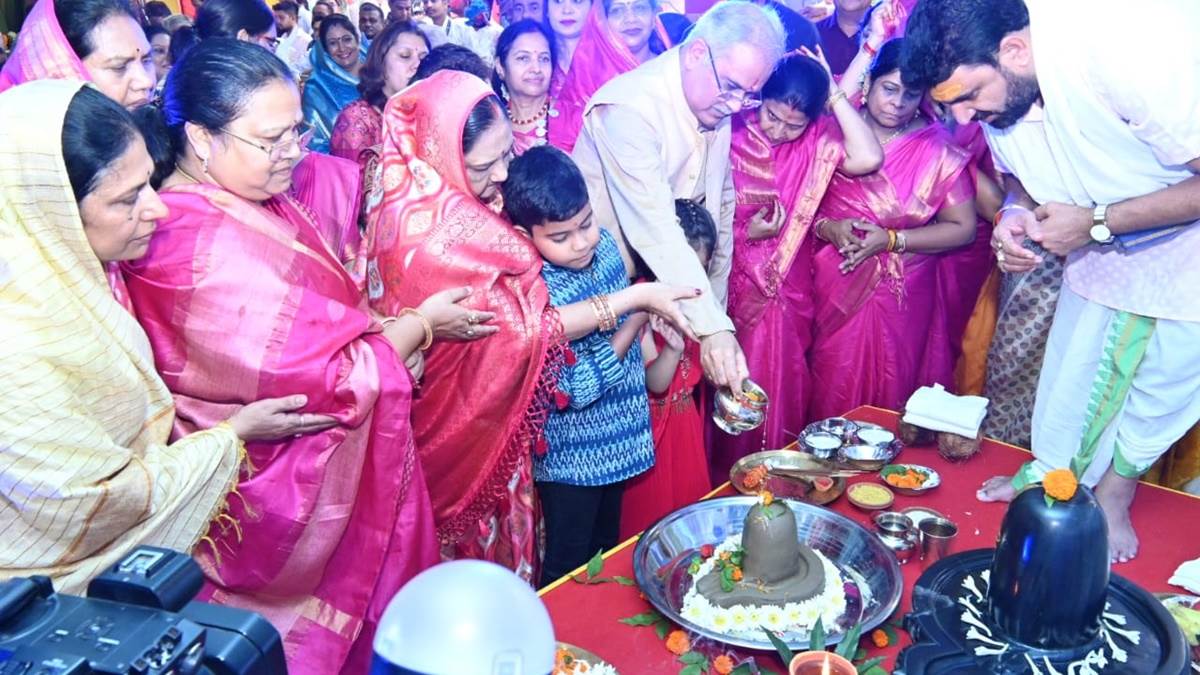 Tija Pora Festival 2023: छत्‍तीसगढ़ के सीएम हाउस में तीजा-पोरा तिहार ...