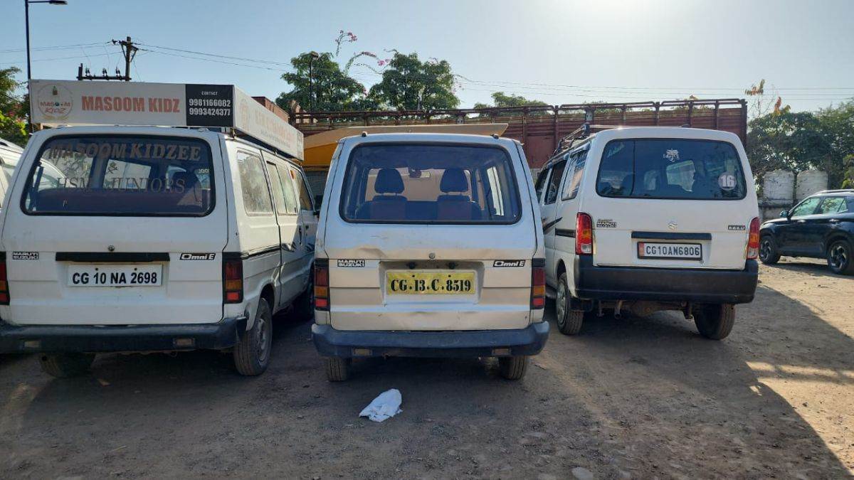 Bilaspur News: आरटीओ की जांच में पांच स्कूल वाहन जब्त, चार ने जमा किया ...