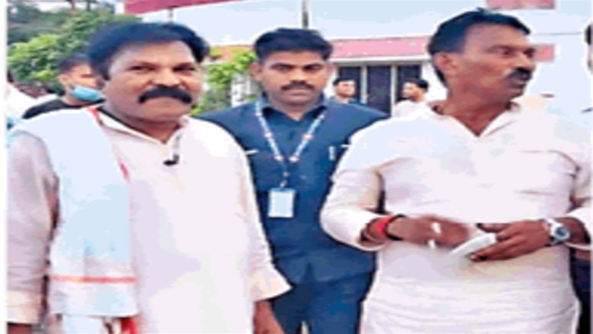 ग्‍वालियर में जिस पर कलेक्टर ने कराई थी एफआइआर, वह बर्खास्त शिक्षक ...