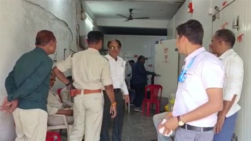 Ujjain Crime News : उन्हेल में भाजपा नेता के घर से 3680 किलो घी जब्त ...