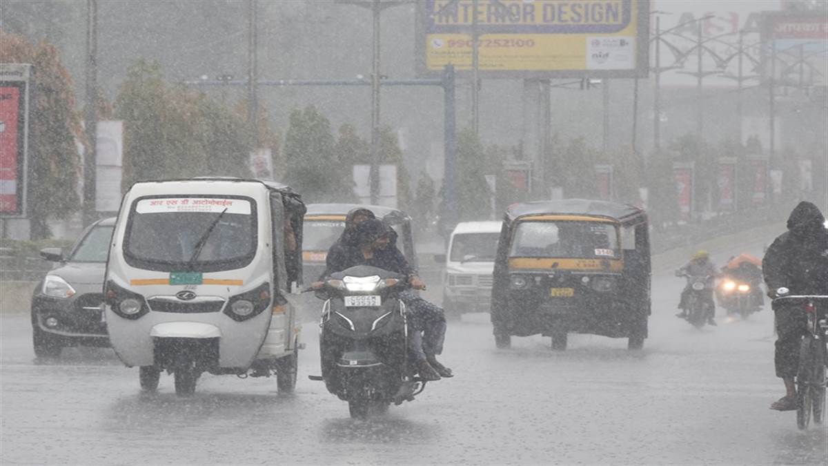 CG Weather Update: छत्‍तीसगढ़ में नहीं थम रहा बारिश का दौर, आज भी वर्षा ...