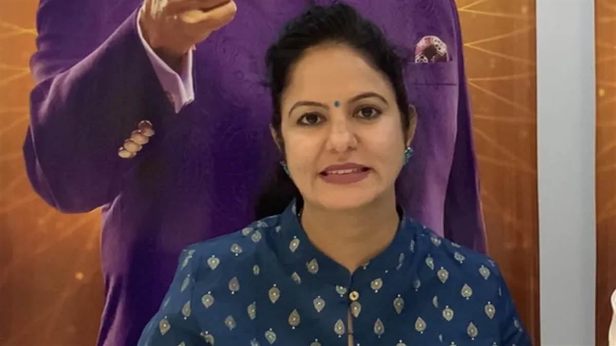 KBC 14: अमिताभ के शो को मिली पहली करोड़पति, कोल्हापुर की कविता ने जीते ...
