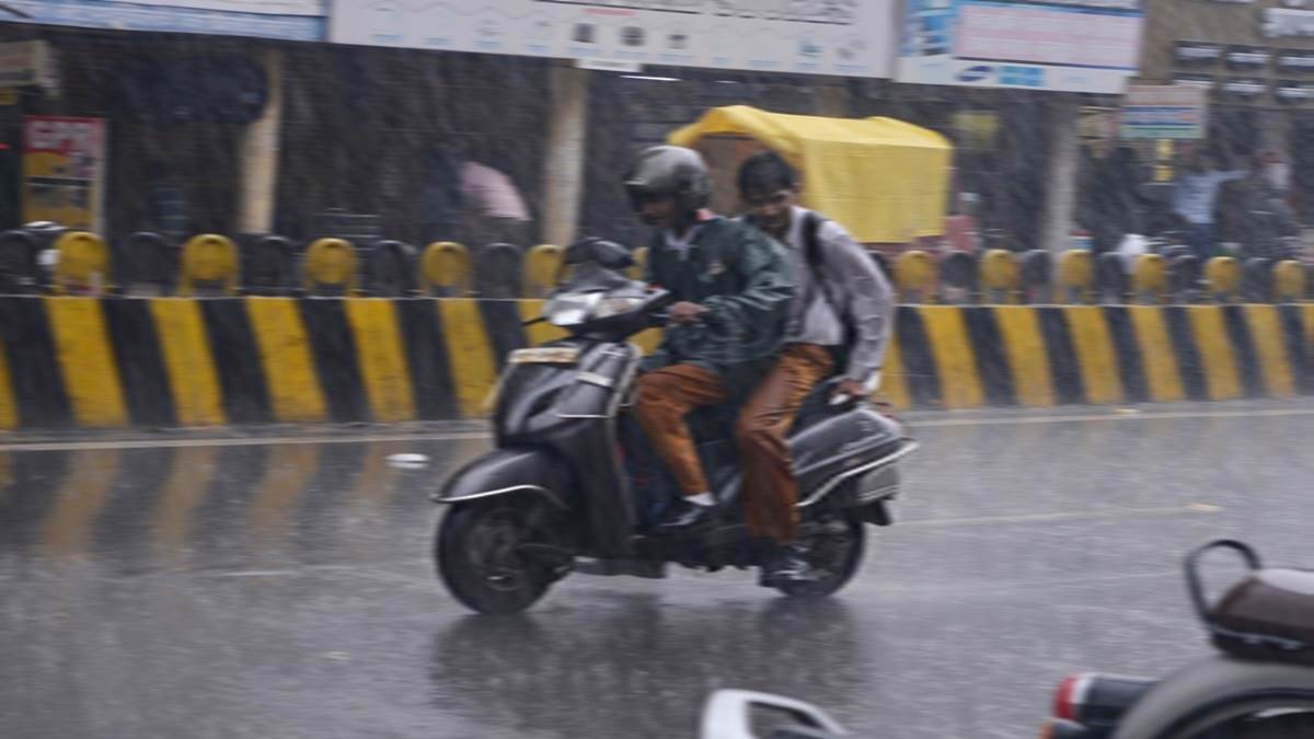 Jabalpur weather : 24 से 48 घंटे मध्यम से भारी बारिश के आसार, आरेंज ...