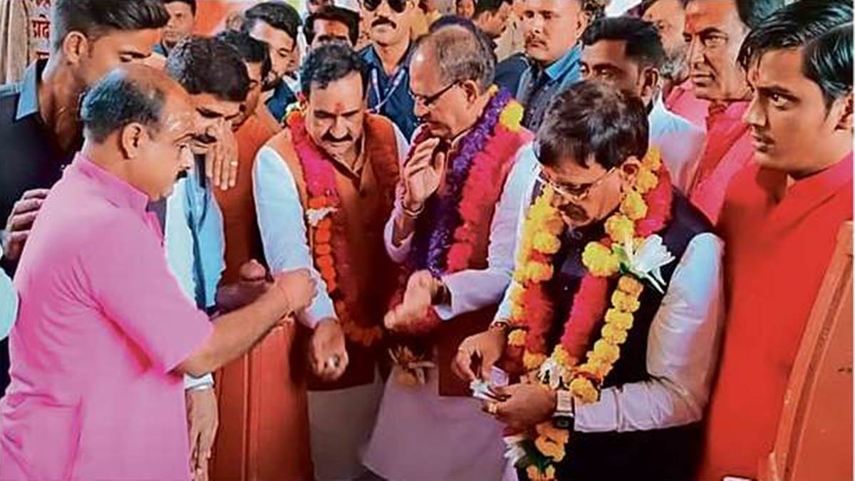 MP Election 2023: वीआईपी सीटों से सीएम ने किया चुनाव प्रचार का आगाज - MP Election 2023 CM ...