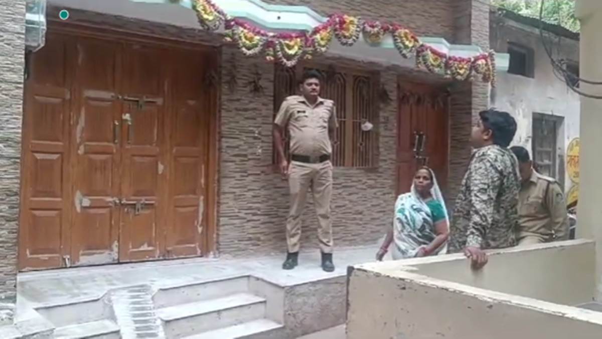 ED Raid in Datia: दतिया में प्रापर्टी डीलर के यहां प्रवर्तन निदेशालय का ...
