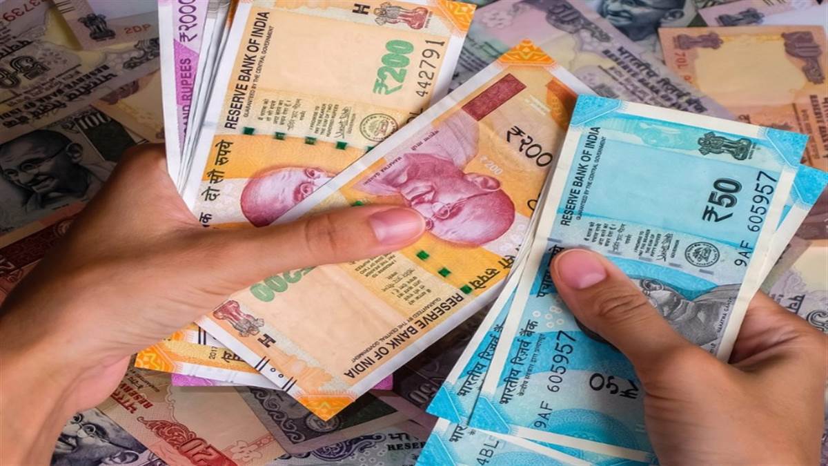 Money Remedy: धन प्राप्ति के लिए अपनी राशि के अनुसार इन मंत्रों से करें ...