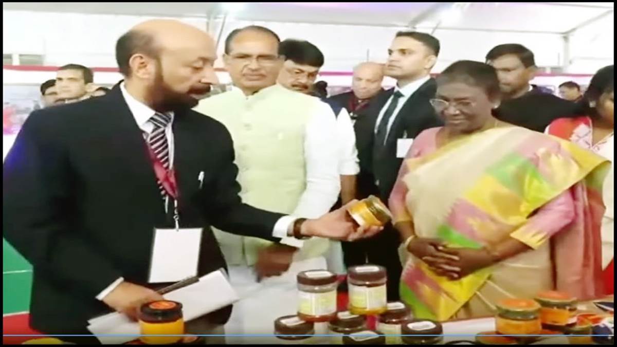 President Murmu ने देखा राजगढ़ का आरेंज मार्मलेड, एक जिला एक उत्पाद में ...