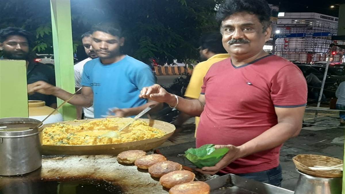 Famous Chaat of Jabalpur : प्रकाश चाट की मसाला भरी आलू टिक्की का नहीं ...