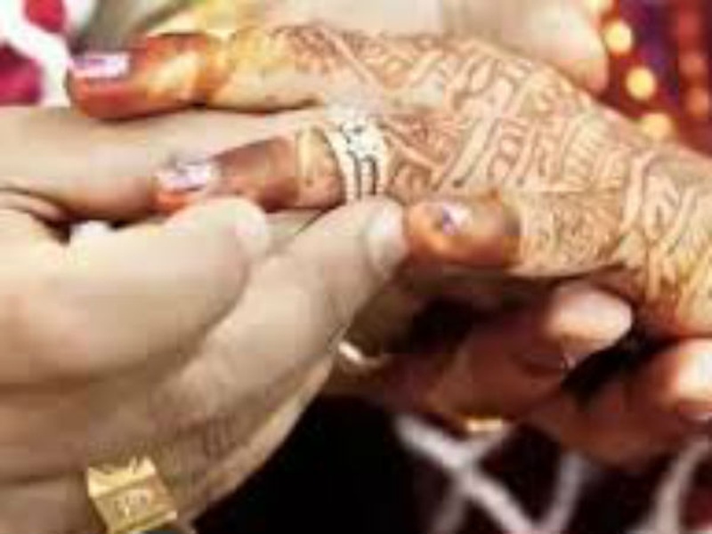 Dowry Crime : सगाई के बाद दहेज में मांगे 5 लाख, रुपए नहीं मिले तो तोड़ ...