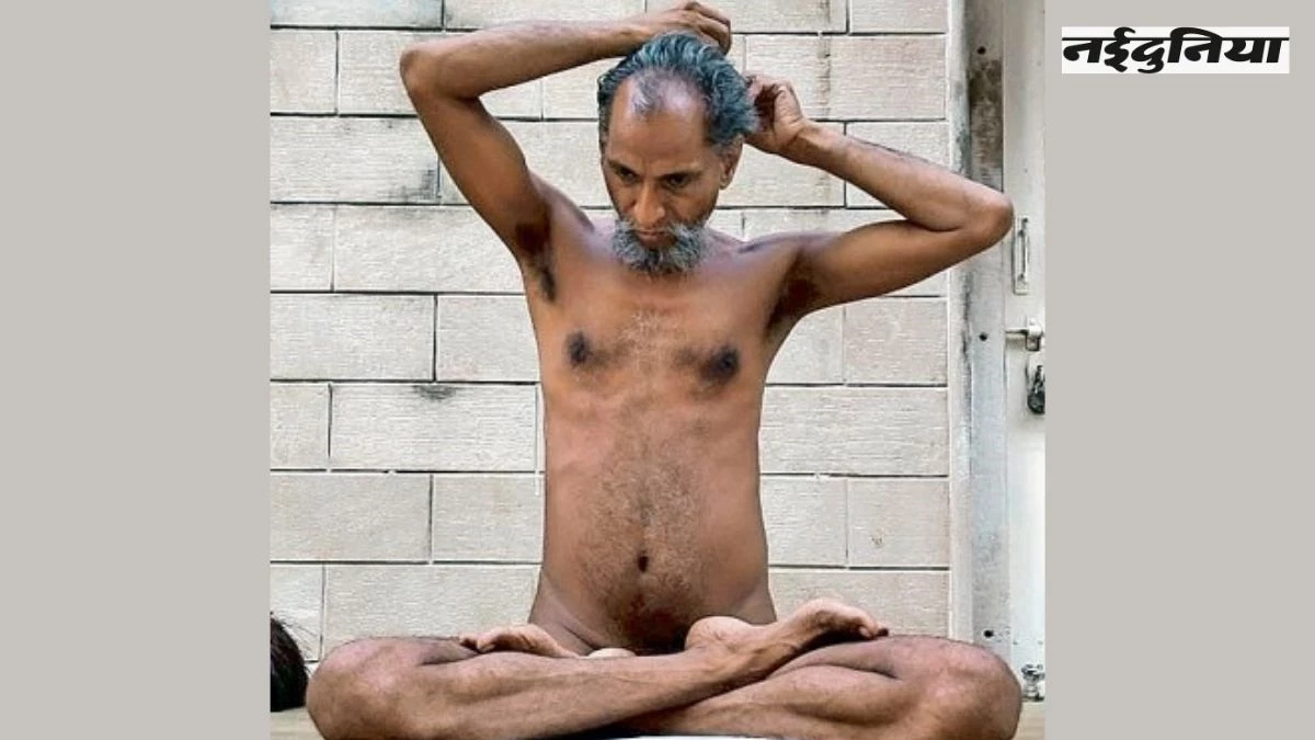 सोनागिर में आचार्यश्री सुबल सागर ने अपने हाथों से किए केश लोचन, ढाई ...
