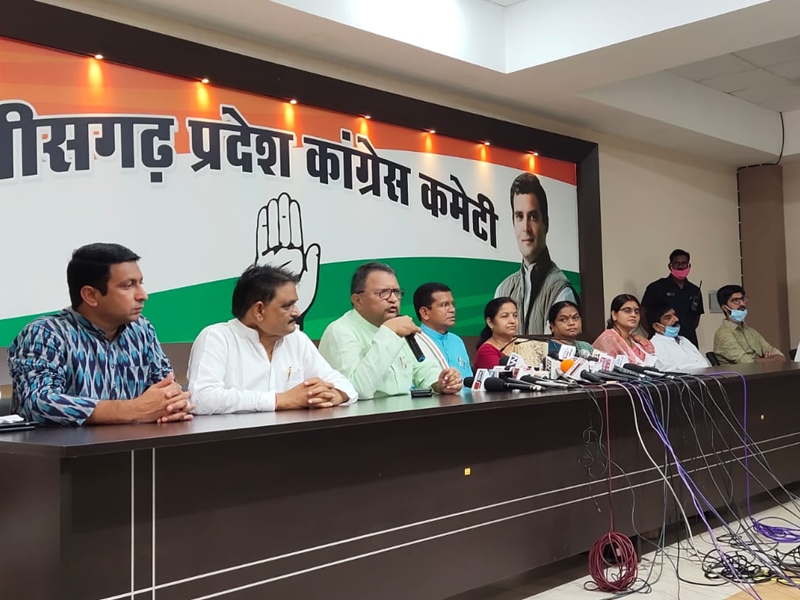 राज्यसभा में हंगामे के मुद्दे पर अपनी बात बताते हुए छाया वर्मा और ...