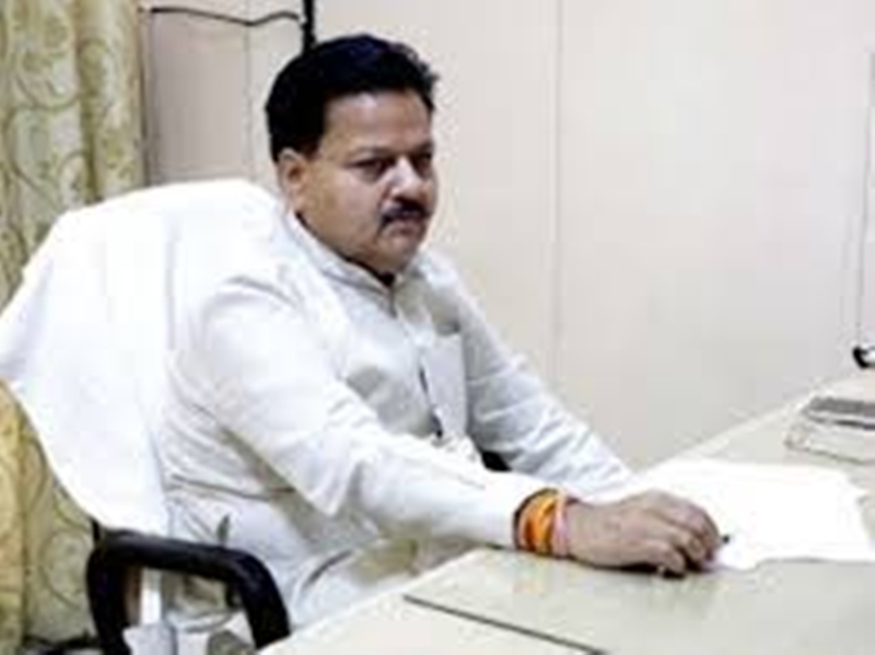 MP में कांग्रेस छोड़कर भाजपा में आने वालों को सेट करने में आ रही दिक्कत ...