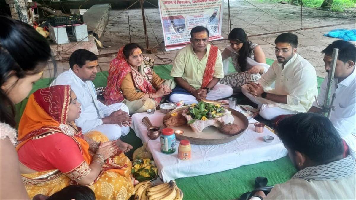 मदकू द्वीप में शिवार्चन में जुट रहे श्रद्धालु - Devotees gathering for ...