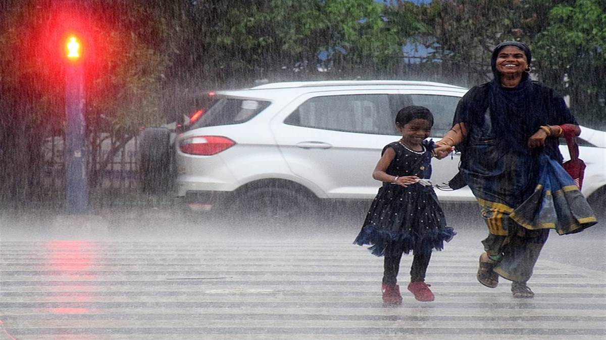 CG Weather Update: छत्‍तीसगढ़ में सामान्य से 12 प्रतिशत ज्यादा वर्षा ...