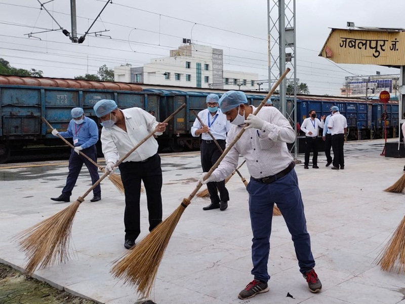 Cleanliness Campaign: शहर के साथ अन्य जिलों में स्वच्छता संवाद में बताए ...