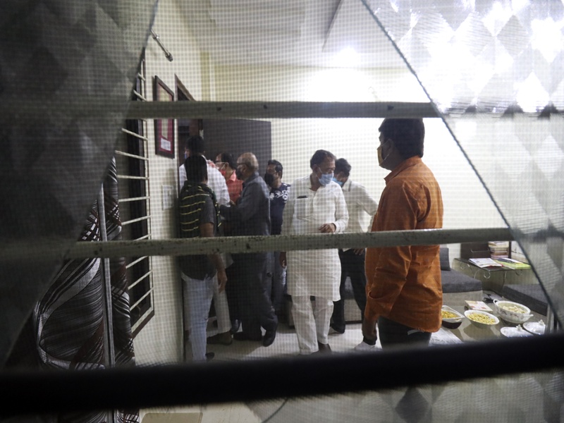 Gopi Nema House Attack Indore: पूर्व इंदौर नगर अध्यक्ष के घर हमला करने ...