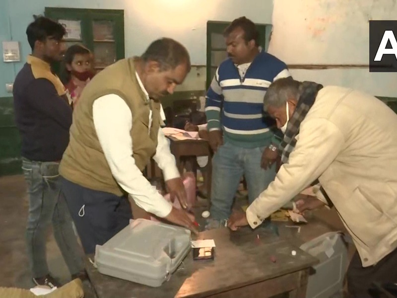 UP 3rd Phase Voting: यूपी में तीसरे चरण में 59 सीटों पर हुआ 60 फीसदी ...