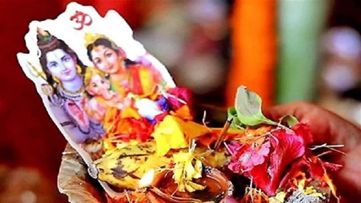 Somvati Amavasya: 2023 में तीन बार पड़ रही दुर्लभ सोमवती अमावस्या ... Somvati Amavasya: 2023 में तीन बार पड़ रही दुर्लभ सोमवती अमावस्या ...