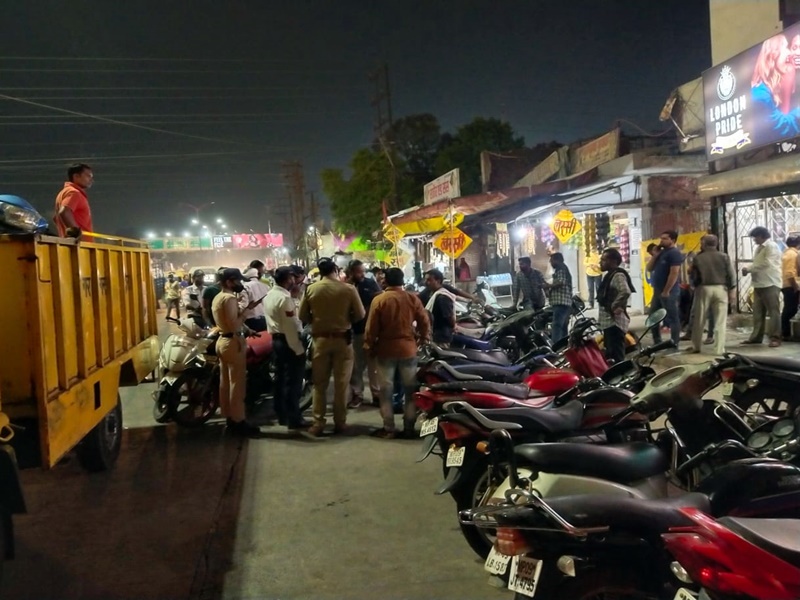 Indore Traffic Police: यातायात नियमों का उल्लंघन पर 616 चालान बनाए गए ...