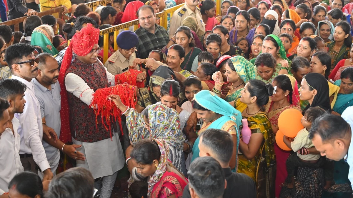 Bhopal News: नरेला में भव्य रक्षाबंधन महोत्सव का शुभारंभ, पहले दिन 14 ...