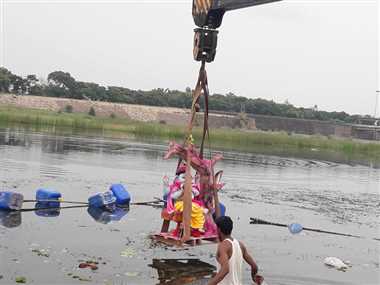 श्रद्धा-भक्ति के साथ विदा हुए गणपति बप्पा - Ganpati Bappa departed with ...