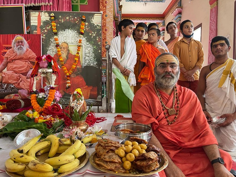 Raipur Religious News: रायपुर के शंकराचार्य आश्रम में अनंत भगवान की हुई ...