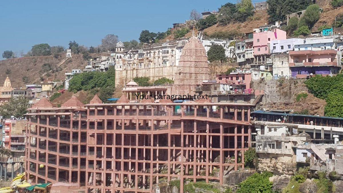 ओंकारेश्वर ज्योतिर्लिंग मंदिर में दर्शन व्यवस्था का पहले दो बार हो चुका ...