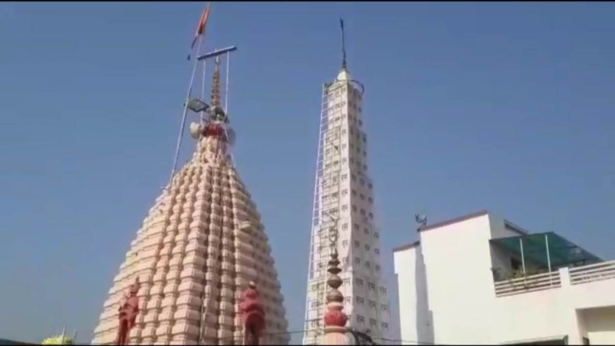 Ram Mandir Pran Pratishtha: पांढुरना के मंदिर में है अनूठा बैंक ...