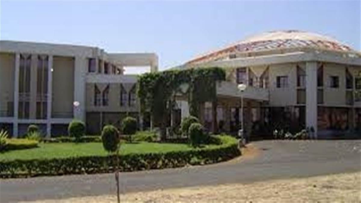 RRCat Indore: इंदौर में बना लिए यूरोप, अमेरिका से लाए जाने वाले तकनीकी ...