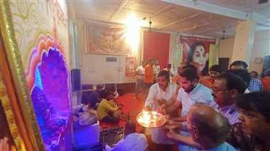 कायस्थ समाज ने चित्रगुप्त मंदिर में किया कलम-दवात पूजन - Kayastha Samaj ...