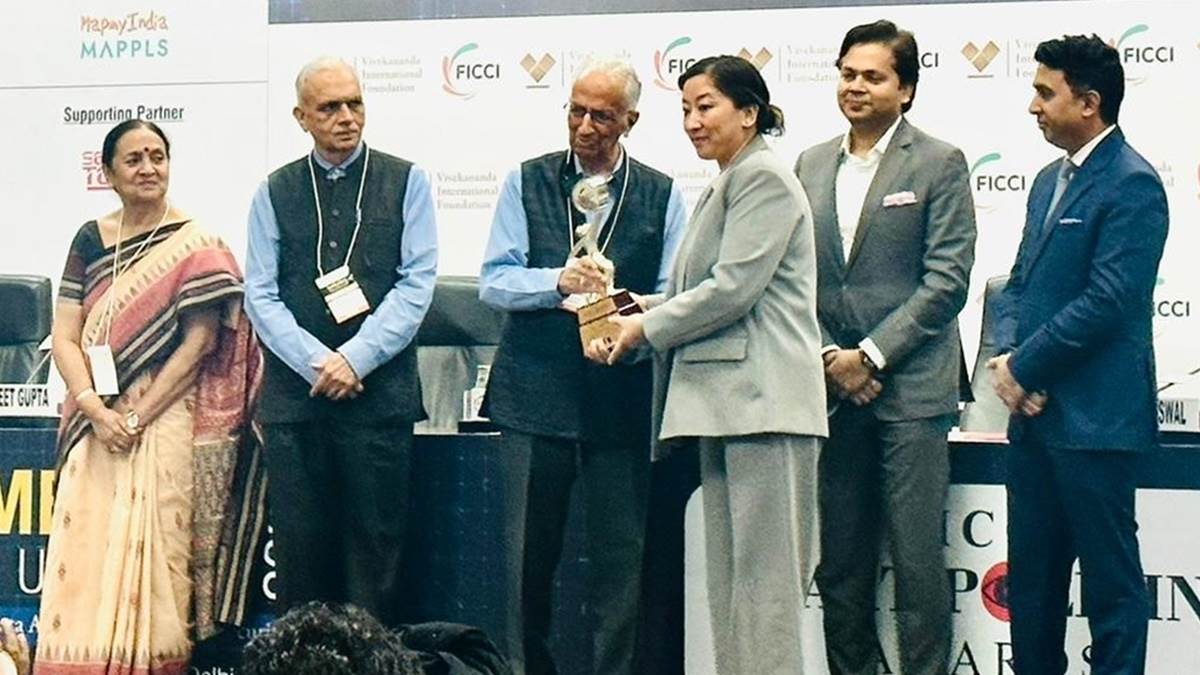 Indore PTS Award: एक और उपलब्धि... इंदौर पीटीएस को बेस्ट प्रैक्टिस इन ...