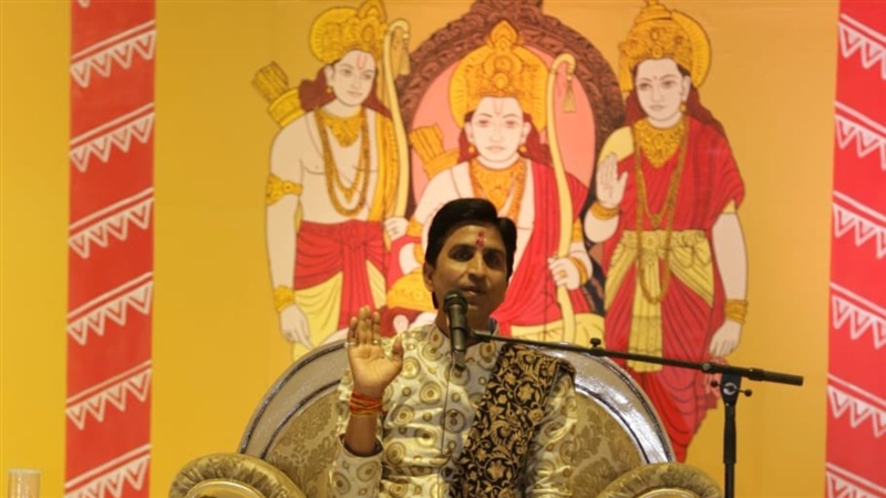 Kumar Vishwas Ram Katha: कुमार विश्वास बोले- वामपंथी कुपढ़ आरएसएस अनपढ़ ...