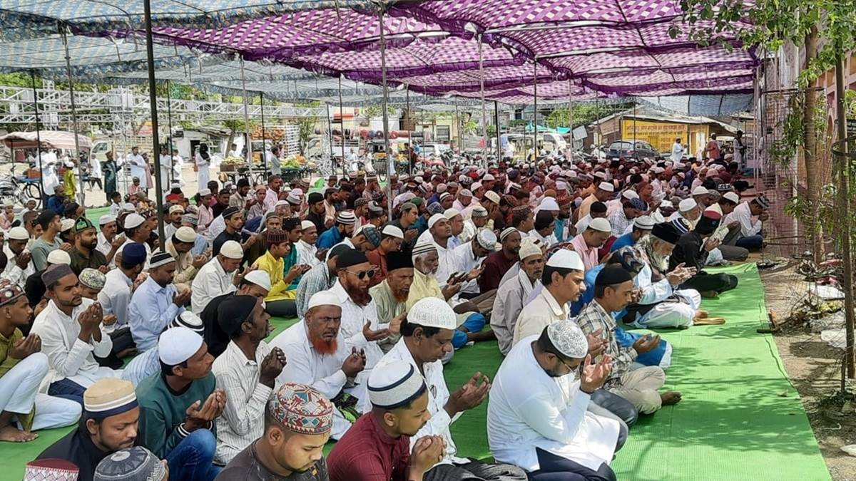Eid Ul Fitr 2023 : चांद के दीदार के बाद माह भर के रोजों का समापन, ईद उल ...