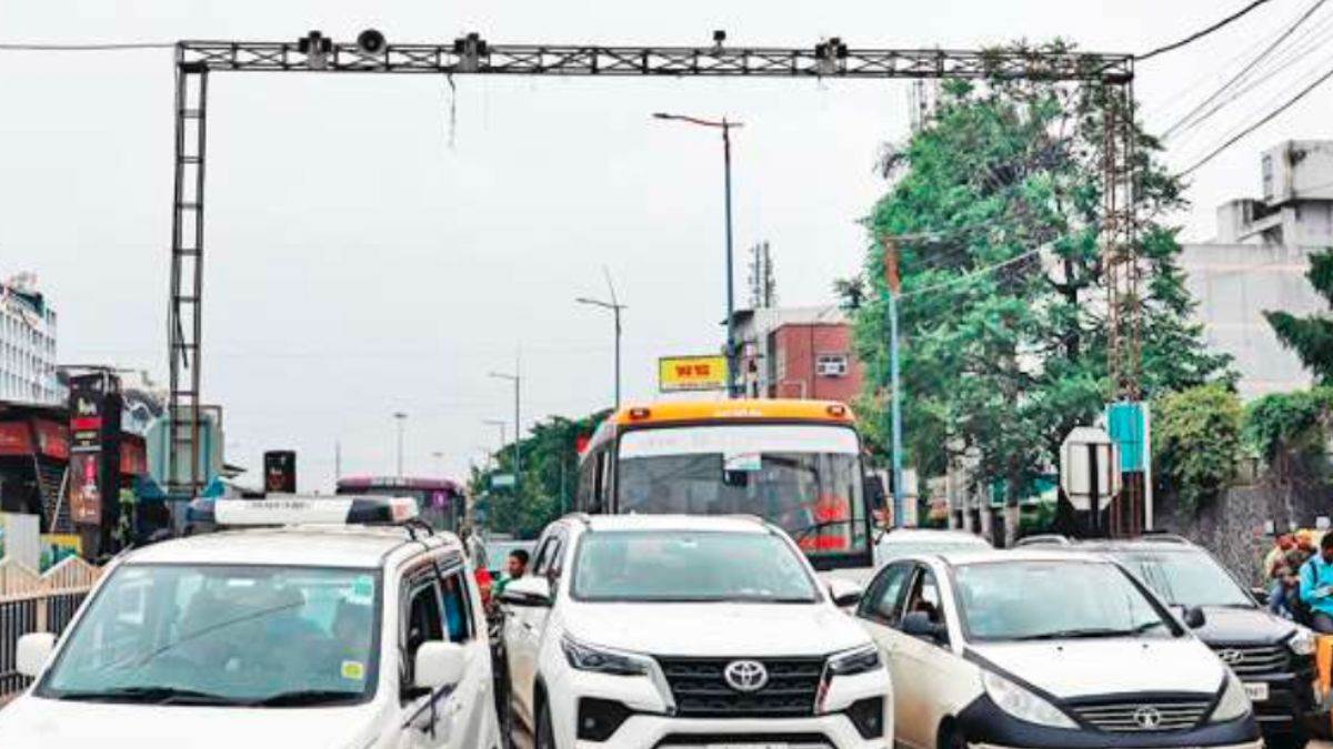 इंदौर में मत तोड़ना ट्रैफिक रूल्स, शहर के तेरह चौराहों पर काटे जा रहे ...