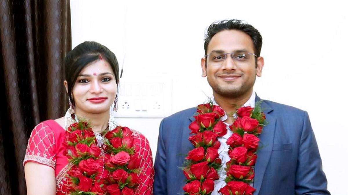 Raigarh Court marriage News : सहायक कलेक्टर युवराज ने तेलंगाना कैडर की ...