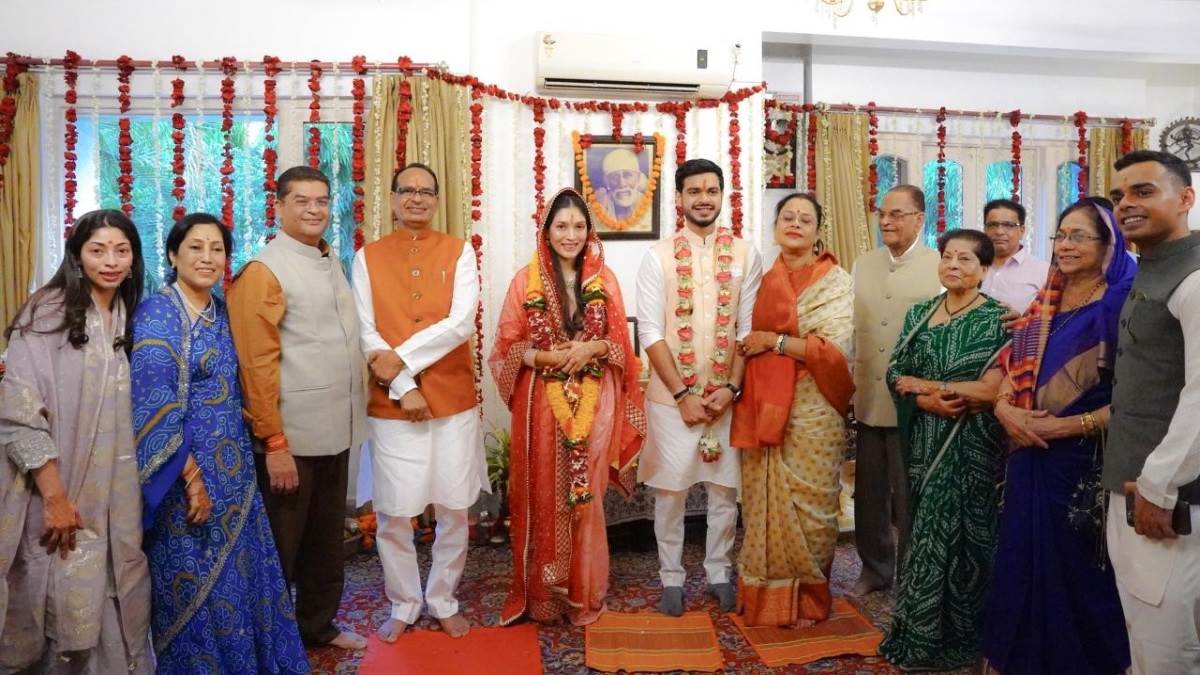 Kunal Singh Chauhan Engagement: पूर्व सीएम शिवराज सिंह चौहान के बेटे ... Kunal Singh Chauhan Engagement: पूर्व सीएम शिवराज सिंह चौहान के बेटे ...