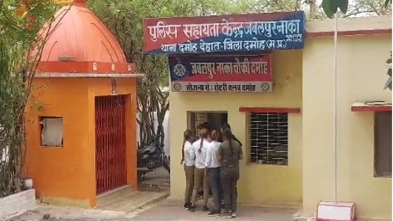Damoh Crime : गुजरात की युवतियों का गिरोह दमोह में कर रहा वसूली पुलिस ...