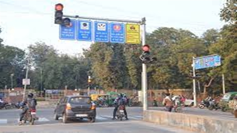 ग्वालियर में ट्रैफिक सिग्नल ही बने मुसीबत कहीं टाइमिंग उलझा रही तो कहीं ...