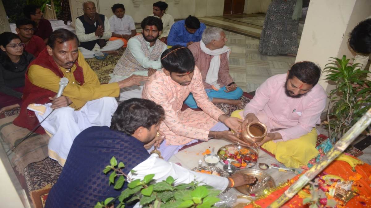 Dev Uthani Ekadashi 2023: उठो देव सांवले, बैर भांजी आंवले लोकगीत के ...