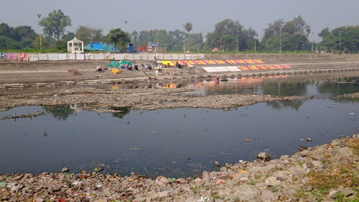 Shipra River Ujjain: उज्जैन में मोक्षदायिनी शिप्रा का पानी हुआ मैला और ...